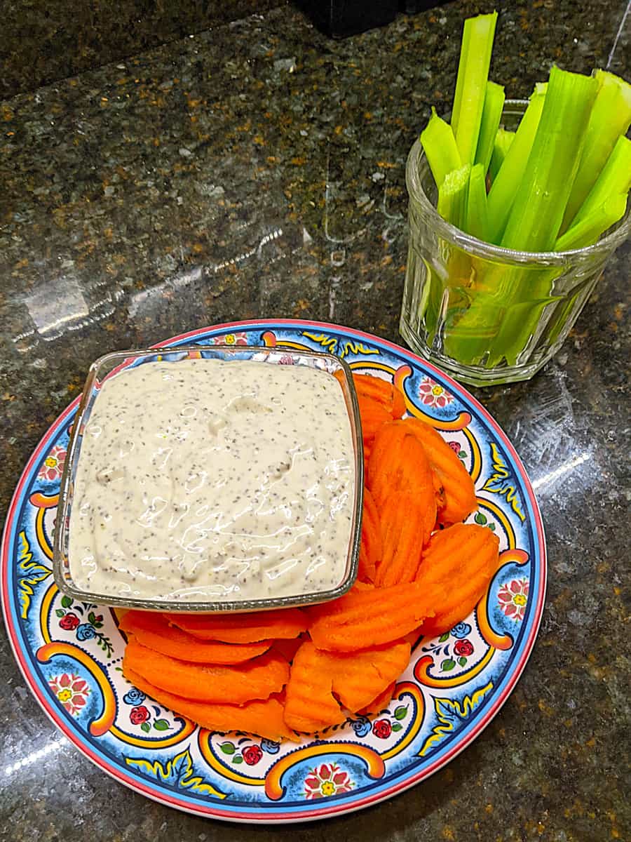 Blue Cheese Ranch Sauce for Wings and Veggies: Ready in 4 Minutes!