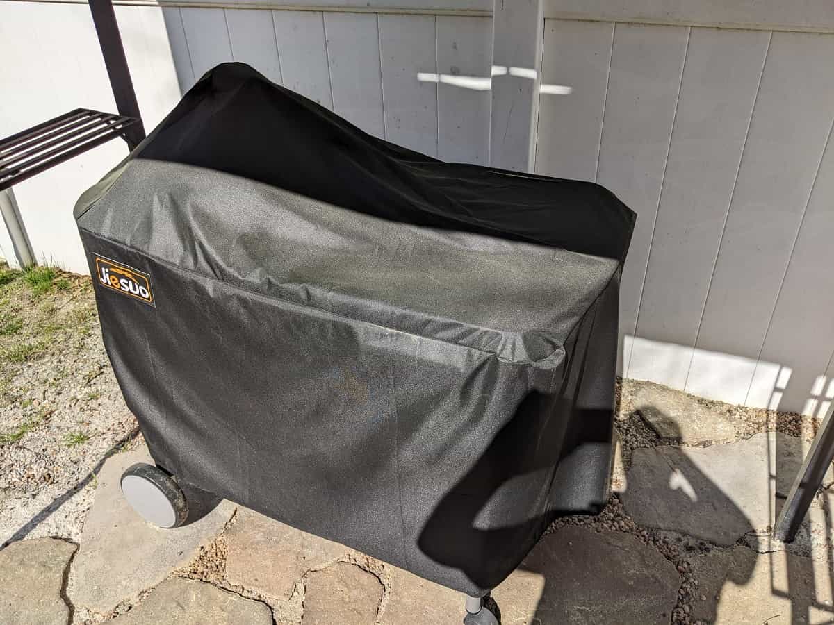 Best Detailed Guide of Maintaining a Charcoal Grill