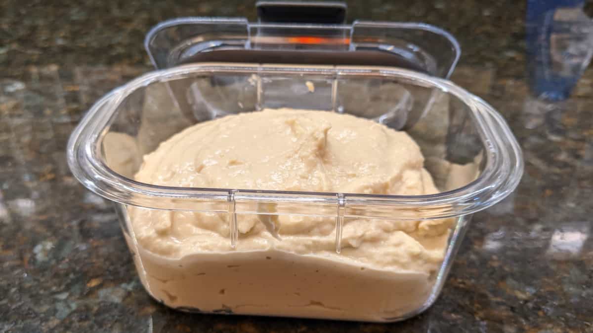 Authentic Hummus Recipe: Fresh & Fast in 7 Minutes!